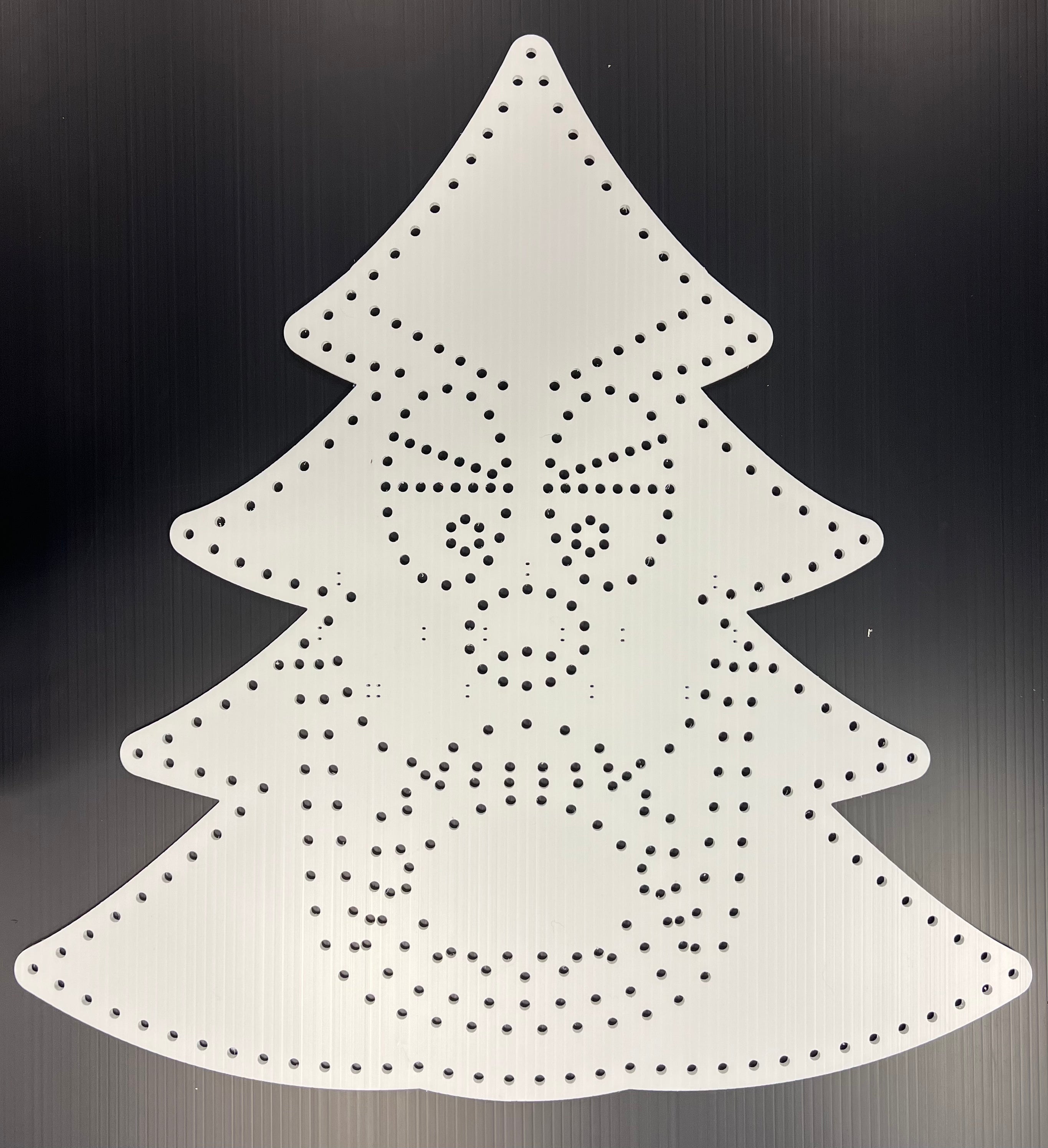 Grumpy Singing Tree – RGB Warehouse